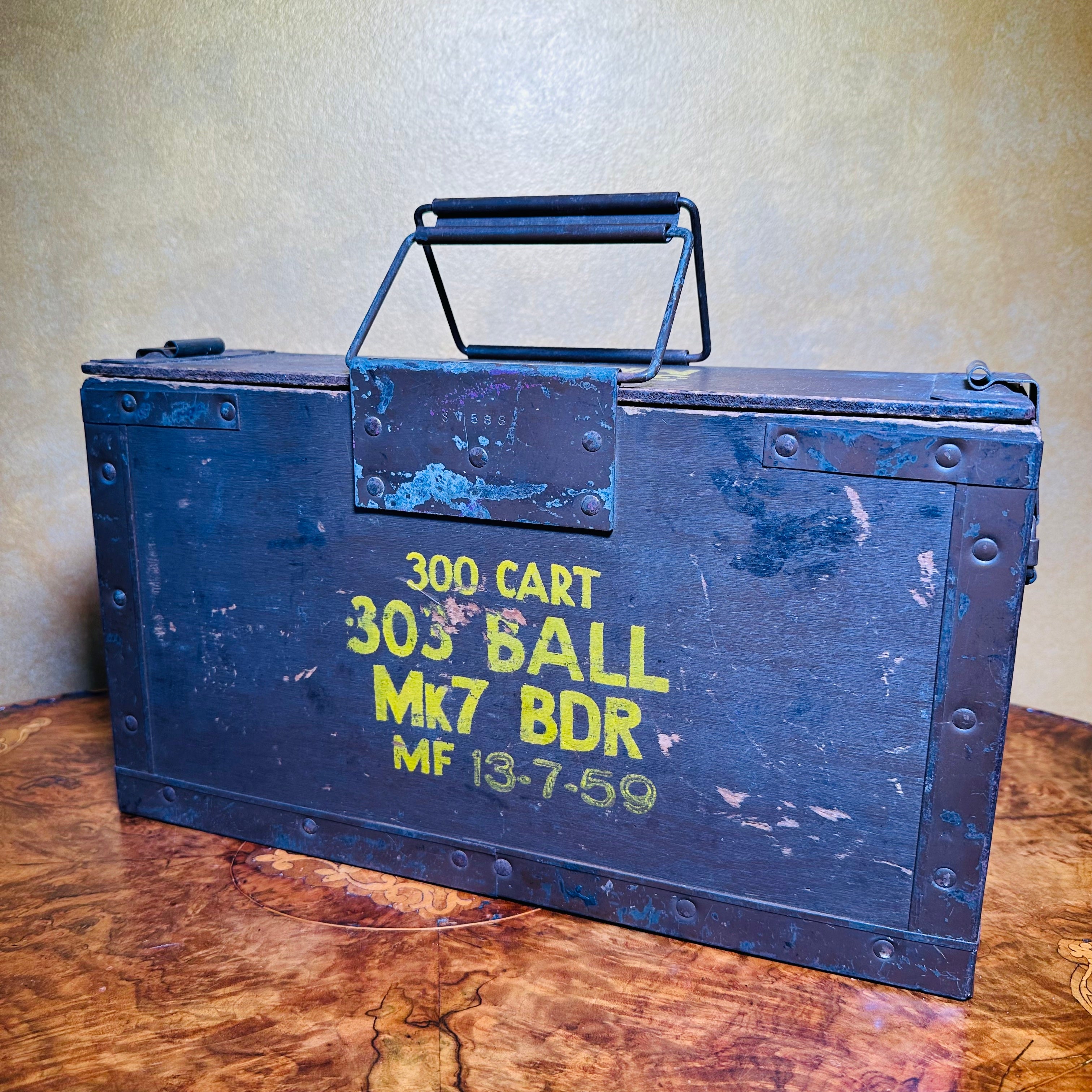 Vintage Post WW2 British 303 Cartridge MK7 BDR 1959 Ammunition Case ...